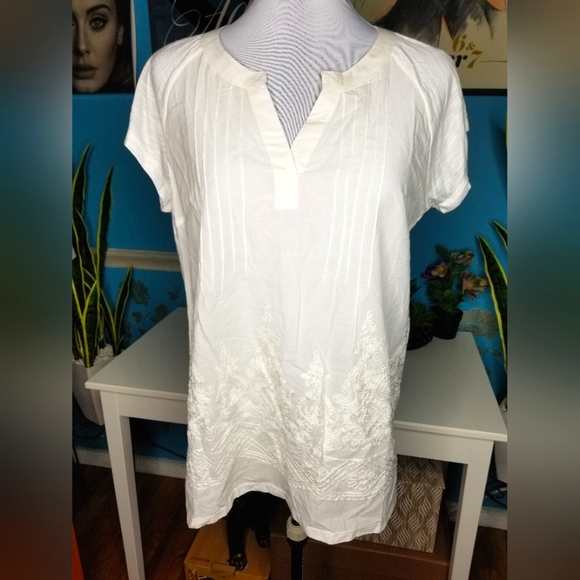 Liv Los Angeles | Tops | Liv Los Angels Ivory Embroidered Top | Poshmark